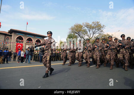 Soldiers on Military Parade, Mustafa Kemal Ataturk Mausoleum, Ankara ...