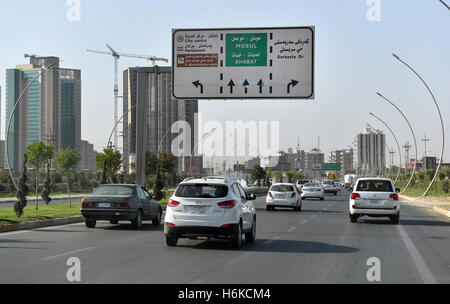 Erbil, Iraq. 18th Oct, 2016. A car dealer of German car manufacturer ...