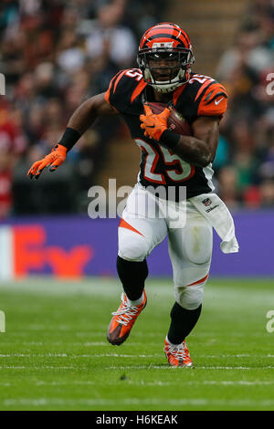 Cincinnati Bengals running back Chris Evans (25) carries the ball for a ...