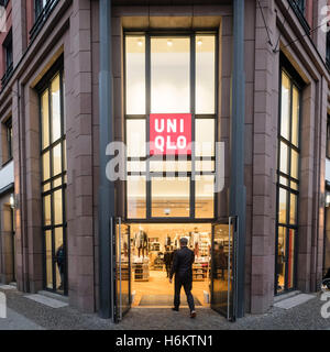 Berlin, Germany, Uniqlo clothing store on Tauentzien Stock Photo - Alamy