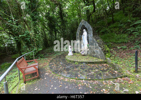 Niche of the Virgin Mary and to Doon Rock near Doon Well, Kilmacrennan ...