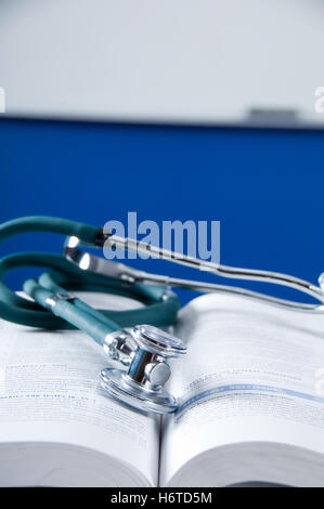 doctor, physician, medic, medical practicioner, woman, health, isolated ...