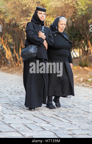 Greek Orthodox nun Stock Photo - Alamy