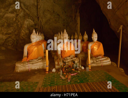 Buddha images hidden in Khan Kra Dai Cave, Wat Ao Noi, Prachuap Khiri ...