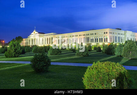 Parliament building of Uzbekistan in Tashkent Stock Photo - Alamy