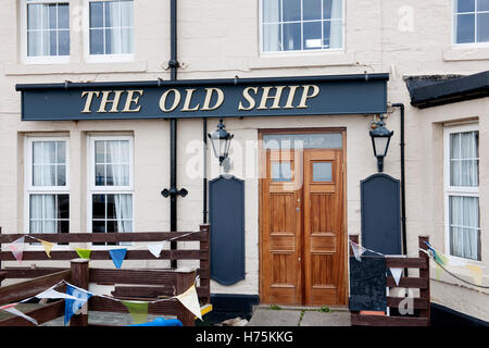 the old Ship inn by the Sea, Northumberland, Seahouses, Ray Boswell ...