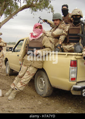 22nd November 2004 Iraqi soldiers of the National Guard on the rain ...