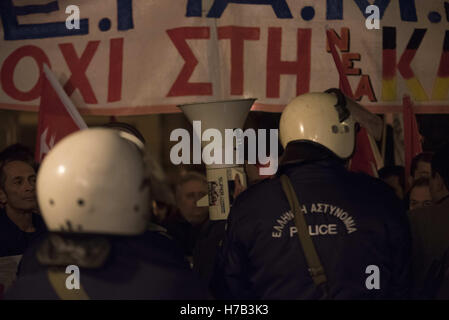 Nafplio, Peloponnese, Greece. 3rd Nov, 2016. Members of the left wing ...