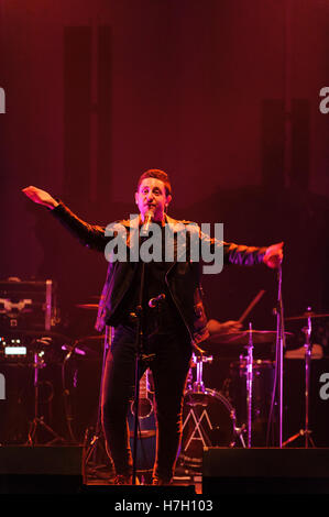 Liverpool, UK. 4th November 2016. Singer, Max Restaino, relaxes in his ...