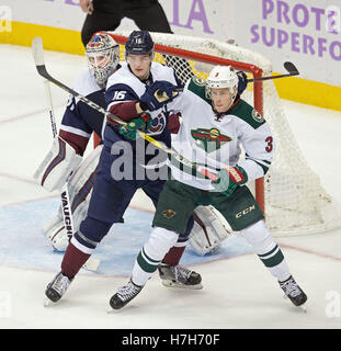 Colorado Avalanche center Charlie Coyle (10) in the third period of an ...