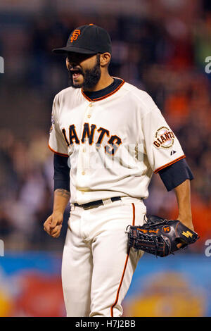 San Francisco Giants' Sergio Romo pitches to Cleveland Indians' David ...