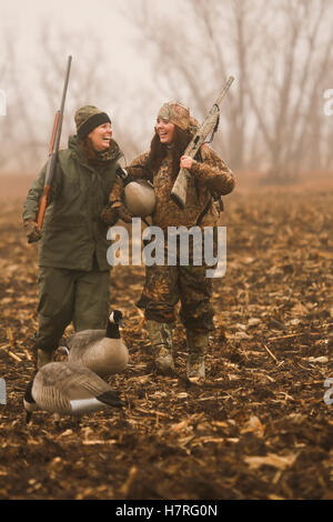 Women Learning To Field Hunt Ducks Stock Photo - Alamy