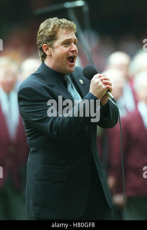 MICHAEL BALL. 24 October 1999 Stock Photo - Alamy