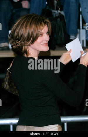 RENE RUSSO SIGNS AUTOGRAPH.ACTRESS.16/11/1999.U61D2C Stock Photo - Alamy