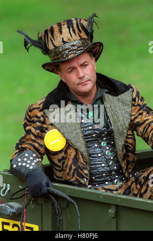 June 30, 2000 - KARL HOWMAN, PANTO PHOTOCALL.GOLDILOCKS & THE THREE ...