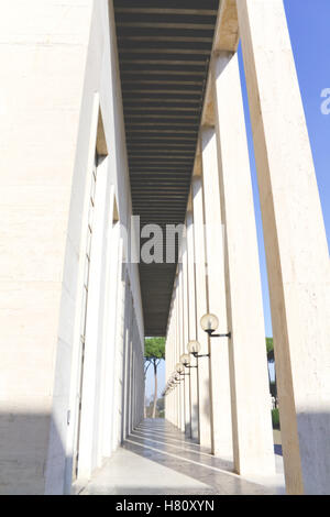 Modern Colonnade in architecture Stock Photo - Alamy