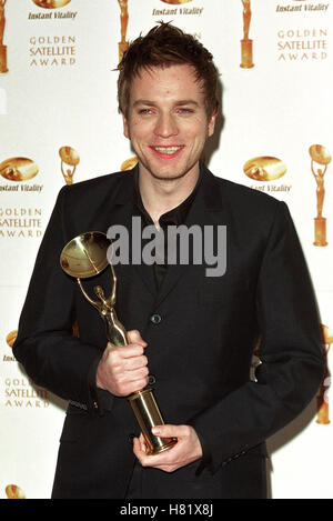 EWAN MCGREGOR 6TH GOLDEN SATELLITE AWARDS ST. REGIS HOTEL CENTURY CITY ...