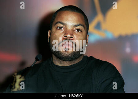 ICE CUBE BERLIN GERMANY 20 February 2000 Stock Photo - Alamy