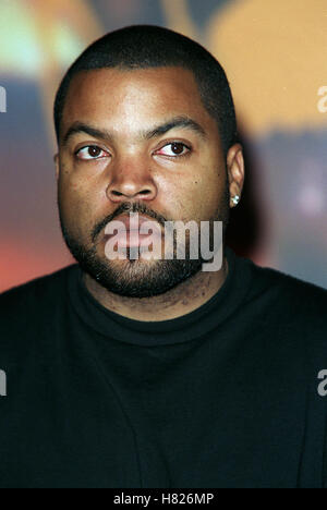 ICE CUBE BERLIN GERMANY 20 February 2000 Stock Photo - Alamy