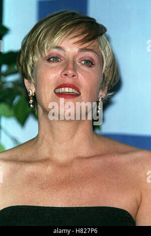 SHARON STONE 16 February 2000 Stock Photo - Alamy