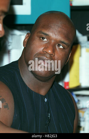 SHAQUILLE O'NEAL SHAQ TALKS BACK BOOK SIGNING HOLLYWOOD LOS ANGELES USA ...