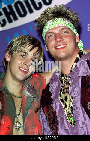 NICK & AARON CARTER TEEN CHOICE AWARDS HOLLYWOOD LOS ANGELES USA 12 ...