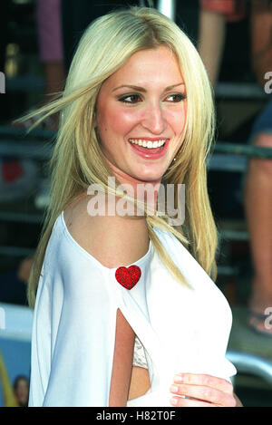 KELLY LEVESQUE AMERICA'S SWEETHEARTS PREMIERE L.A. WESTWOOD LOS ANGELES ...