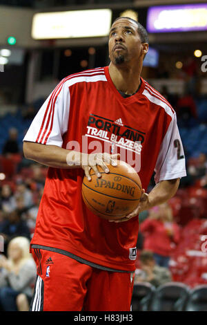 Portland Trail Blazers' Andre Miller (24) brings the ball up court in ...