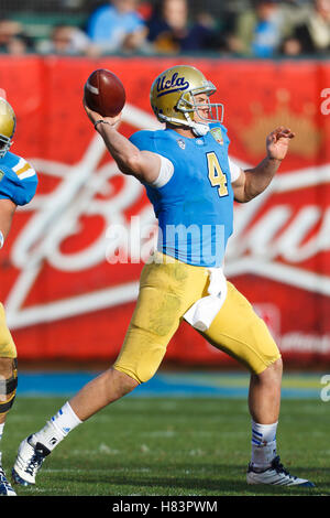 UCLA quarterback Kevin Prince passes the ball in the first half of ...