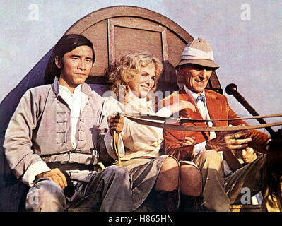 THE LEGEND OF THE 7 GOLDEN VAMPIRES Stock Photo - Alamy