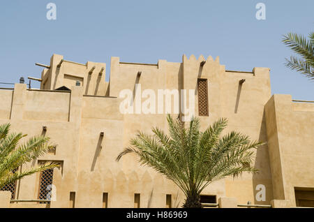 Traditional Arab palm house, Dubai Stock Photo - Alamy