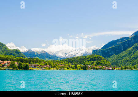 Beautiful scenery of Lake Brienz, Switzerland. The turquoise Lake ...