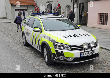 Norwegian Police VW Passat Estate car Stock Photo - Alamy
