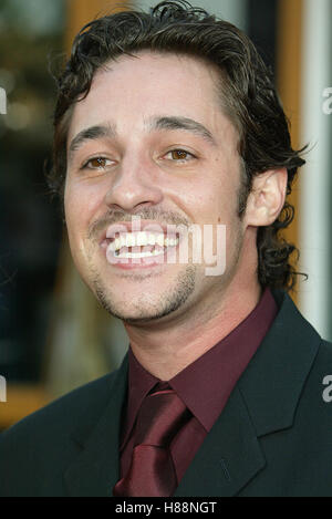 Actor Thomas Ian Nicholas, left, and actress Alyson Hannigan, both from ...