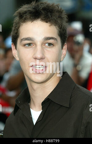 SHIA LABEOUF THE BATTLE OF SHAKER HEIGHTS UNIVERSAL CITYWALK LOS ...