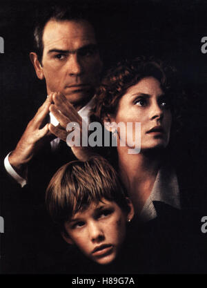 SUSAN SARANDON and TOMMY LEE JONES in THE CLIENT (1994), directed by ...