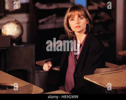 Michelle Pfeiffer Film: Dangerous Minds (USA 1995) Characters: Louanne ...
