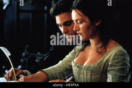 QUILLS (2000) JOAQUIN PHOENIX, KATE WINSLET QUIL 103 Stock Photo - Alamy