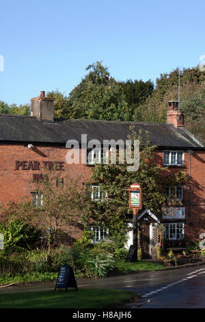 Peartree Inn Hook Norton Stock Photo - Alamy