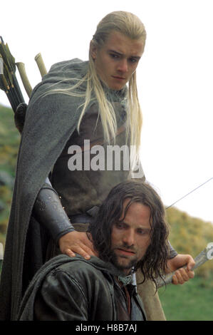 USA. Viggo Mortensen and Orlando Bloom in a scene from (C)New Line ...