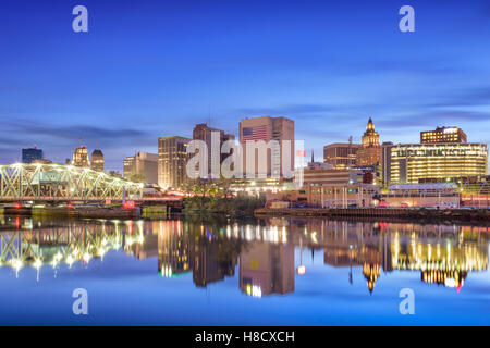 Newark, New Jersey, USA skyline on the Passaic River Stock Photo - Alamy