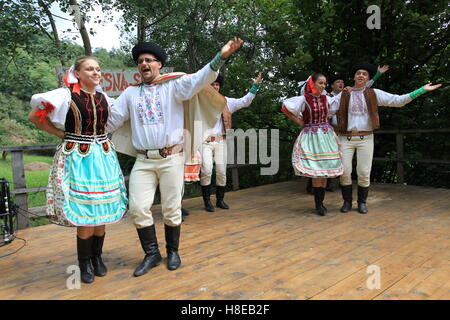 Slovak folklore ensemble performs at the Hontianska Parada folklore ...