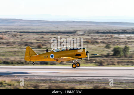 North American T-6 Texan was a single-engine low-wing training aircraft ...
