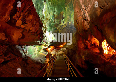 Gua Tempurung, Perak, Malaysia Stock Photo - Alamy