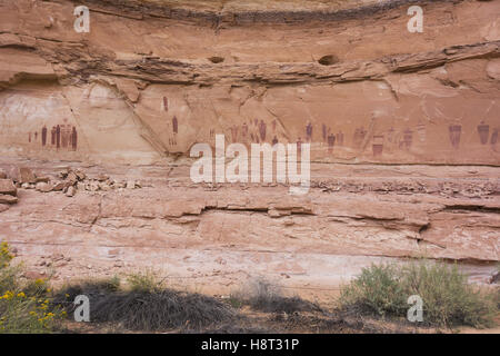 This Barrier Canyon-style rock art panel is found in the area of the ...