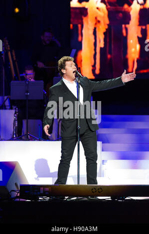 Liverpool, UK. 17th November 2016. Singers Michael Ball and Alfie Boe perform at the Liverpool ...