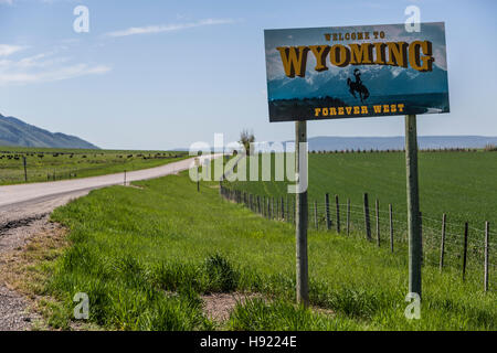 WYOMING USA Sign at west entrance to Yellowstone National Park Stock ...