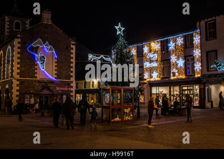 The Moot Hall in Keswick, with Christmas lights, Lake District National ...