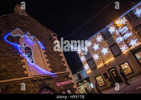 The Moot Hall in Keswick, with Christmas lights, Lake District National ...