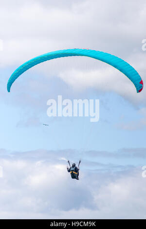 Parascender flying over the South Downs at Devil's Dyke Stock Photo - Alamy